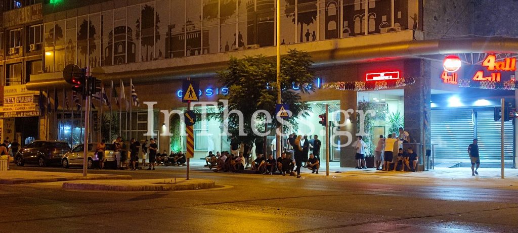 Αποκλειστικό: Χαμός στην οδό Μοναστηρίου από οπαδούς της Μπεϊταρ ...